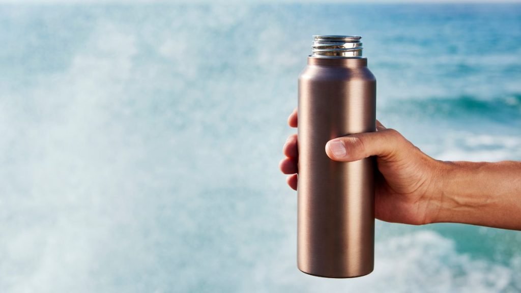 El secreto para eliminar el mal olor de tu botella de agua reutilizable ...
